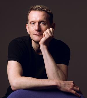 Professor Robert Douglas-Fairhurst | The Oxford Centre for Life-Writing